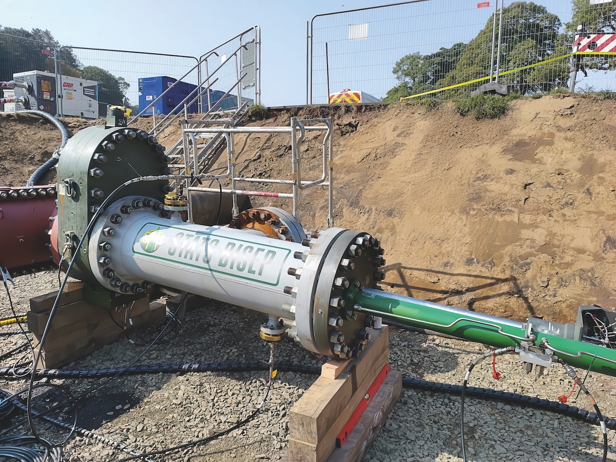World-first high pressure hydrogen pipeline isolation - The Australian ...